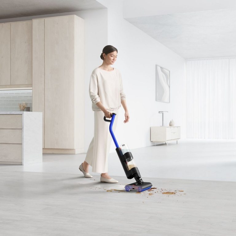 Dyson WashG1™ Wet Cleaner (Matte Black/Ultra Blue) | 2 Years Warranty